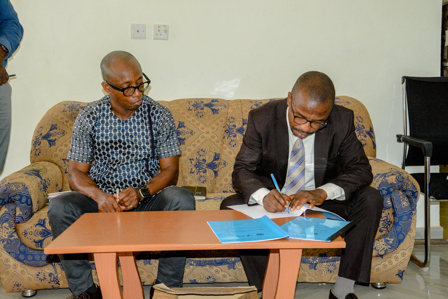 UESD & A’ ROCHA GHANA SIGN MOU – University of Environment and ...