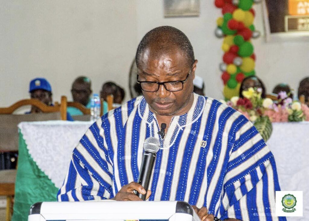 Prof. Nyarko-Sampson at 2024 Lower Manya Krobo Teacher Prize Award ...