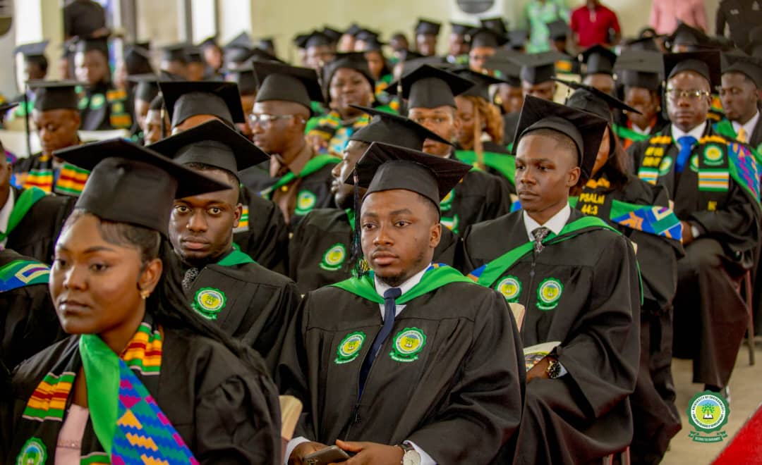 UESD Holds 2nd Congregation, Awards Degrees to 200 Graduates ...